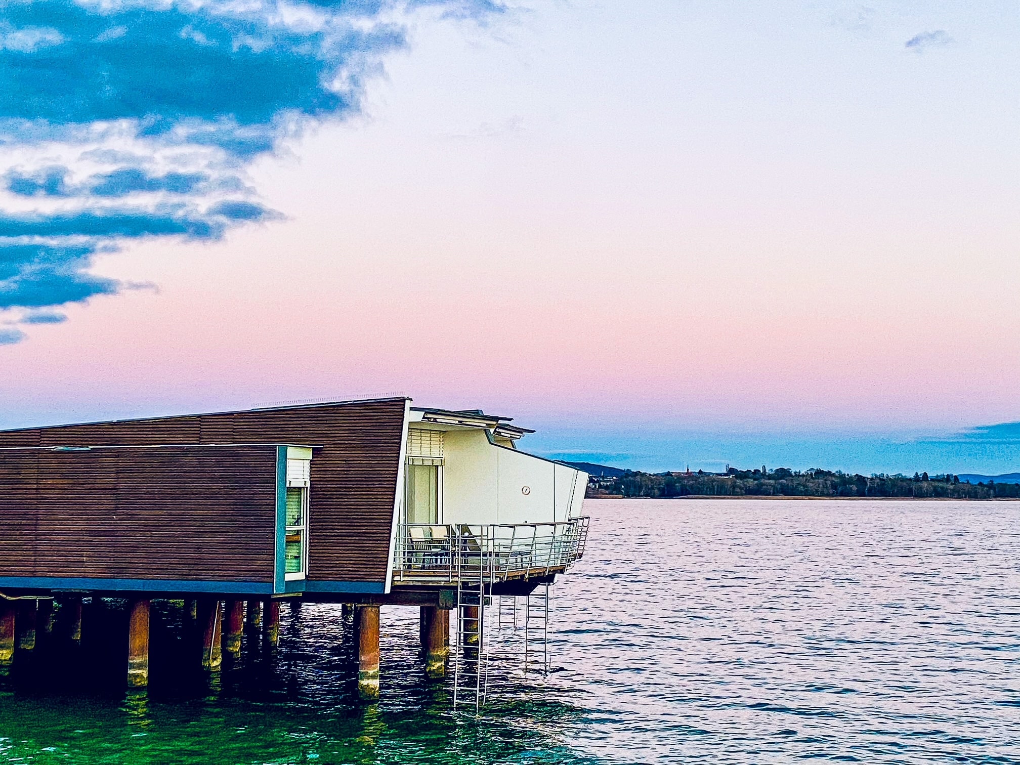Journal d'un Pigeon Voyageur | PALAFITTE,CET INCROYABLE HOTEL SUR ...